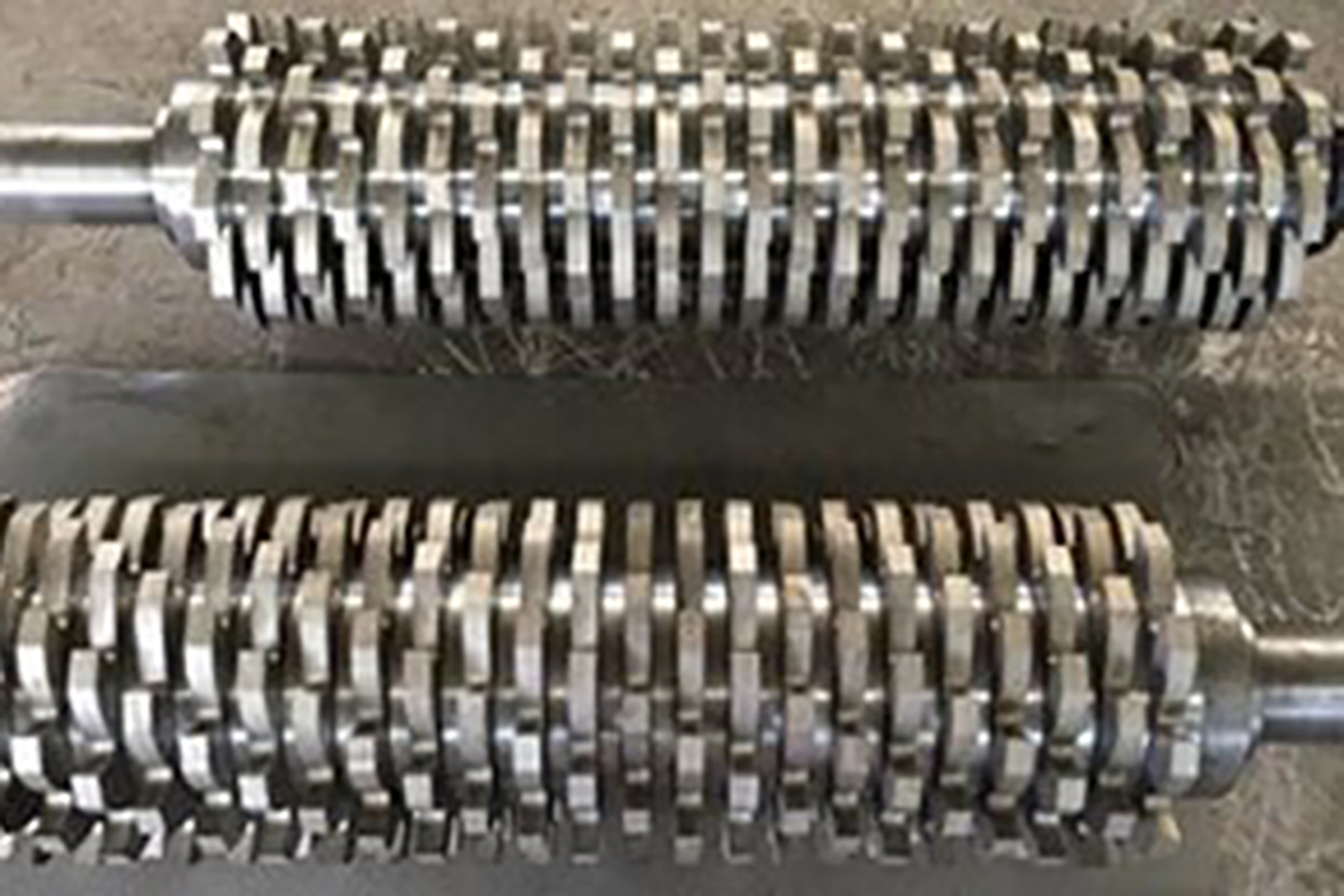 Two shaft shredder – Plastic Recycling Mahcine Manufacturer